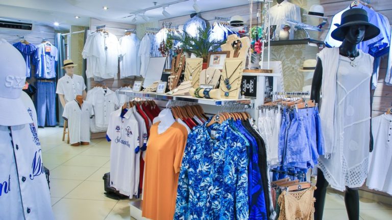 St Maarten / St Martin: a shopping haven from Philipsburg to Simpson Bay